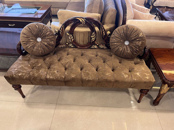 Classic Wooden Setti – Furniture Corner